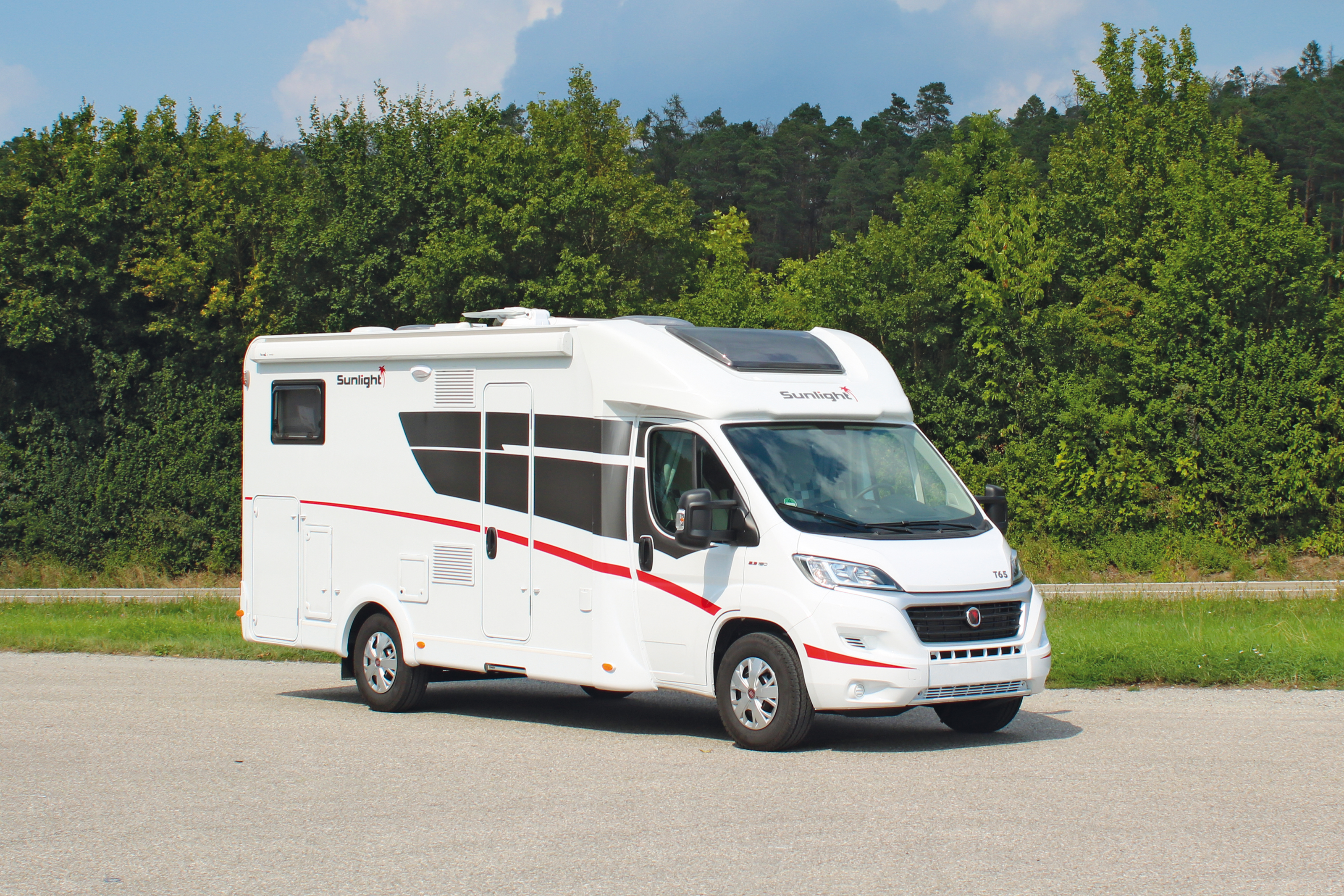 Sunlight T 65: Compact et adapté aux familles – Autocaravane